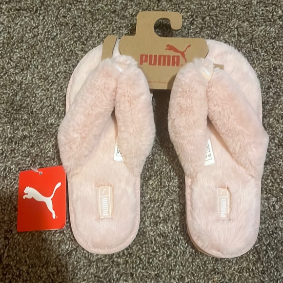 Puma | Shoes | Puma Fluff Flip Flop | Poshmark
